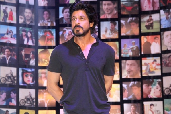 Shah Rukh Khan to play as dwarf in love!